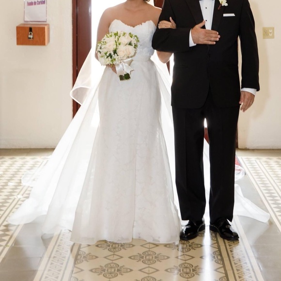 Isabella Armstrong | Dresses | Isabella Armstrong Wedding Dress | Poshmark